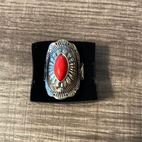 paparazzi | Jewelry | Nwt Red Crackle Ring On Stretchy Band | Poshmark